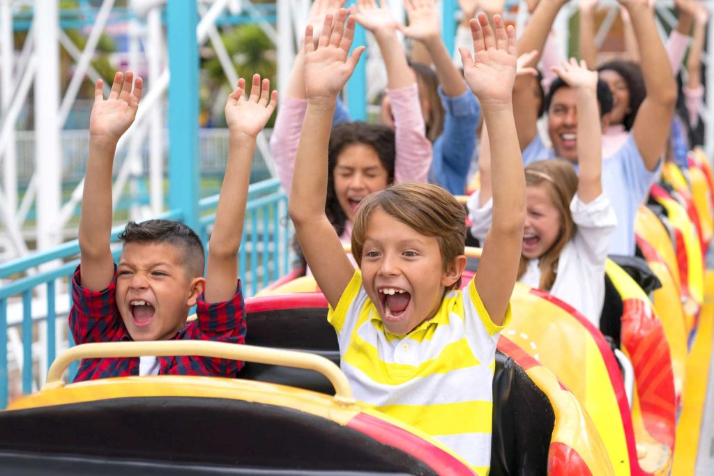 ディズニーとUSJどっちが楽しい？どっちが人気？初USJでDヲタが感じた魅力 | サンクチュアリ出版 ほんよま